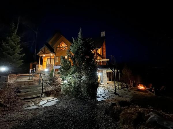 La Grande Ourse De Charlevoix - Charlevoix