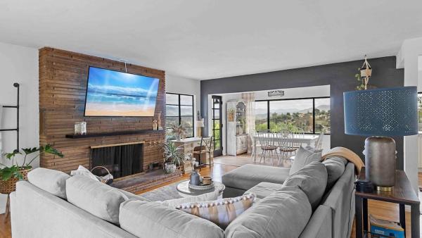 Coastal Farmhouse With Views - El Cajón, CA