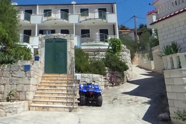 Seaside Secluded Apartments Drvenik Veliki, Drvenik - 23892 - Maslinica