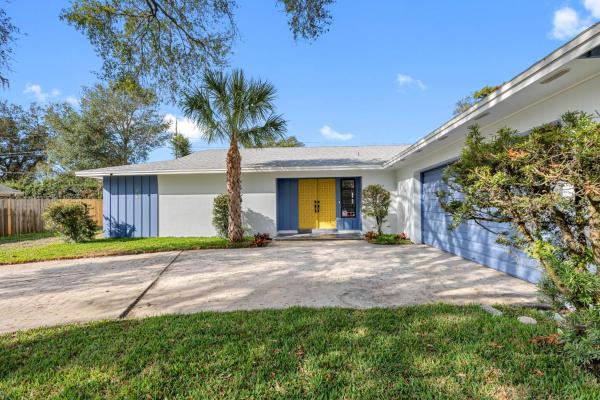 Luxurious Golf Course Retreat - Roman Lake, Tampa