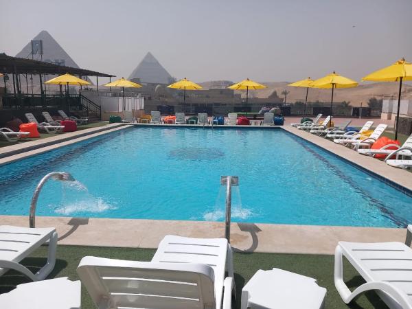 Pyramids Regense - Giza