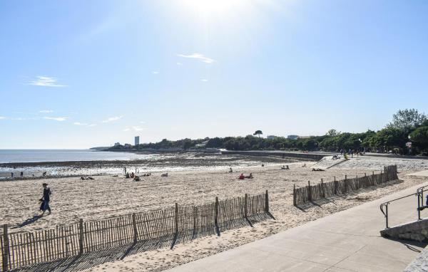 Amazing Apartment In La Rochelle With Wifi - La Rochelle