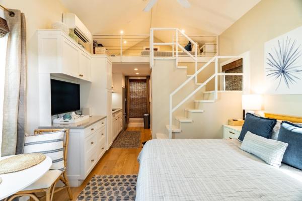 Key West Light Suite - Key West, FL