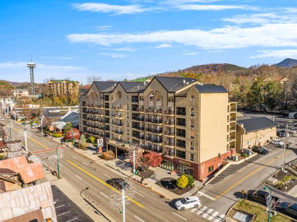 Black Bear Inn & Suites - Great Smoky Mountains National Park