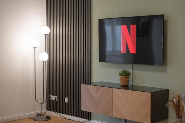 Zentrale Lage, Spülmaschine, Kingsize Bett, Netflix - Pforzheim