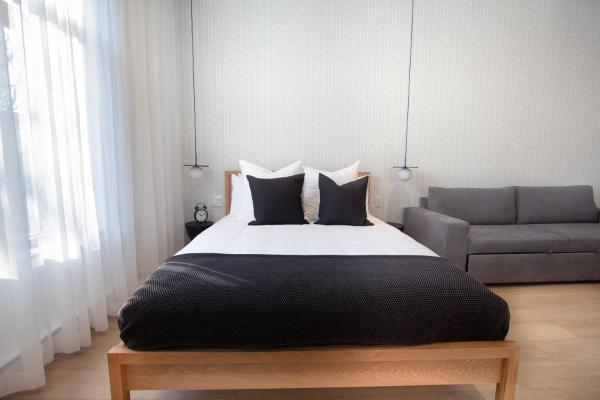 Studio #11 - Self Check-in - Plateau - St-denis - LaSalle