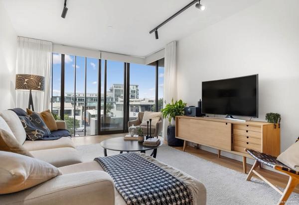 Upscale Abode In Prime Location - Free Parking - Auckland