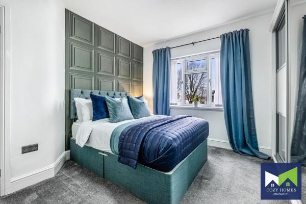 Modern 3 Bedroom House With Ample Parking, Garden, Suitable For Families And Contractors, Near Solihull, Nec, Hs2 - Solihull