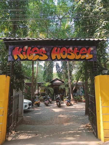 Kites Hostel And Rooms Goa - Near To Vagator Beach And Hilltop - Fine Dine Restaurant - Anjuna