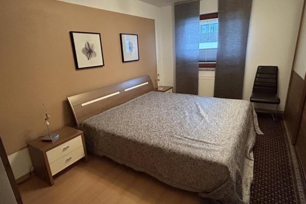 Private Rooms - Hanover