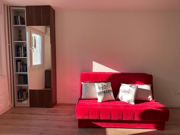 Studio Y - Kosovo
