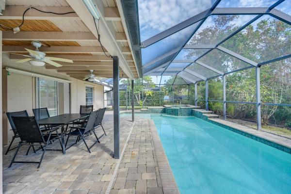3 Mi To Naples Botanical Garden Home With Hot Tub! - Naples, FL