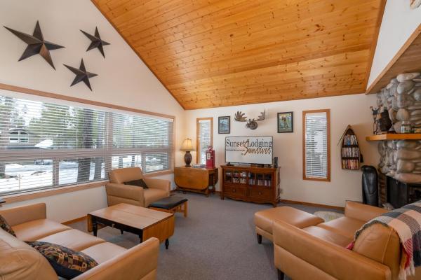 Near Woodlands Golf Course, Hot Tub, 6 Sharc, Bikes - Sunriver, OR