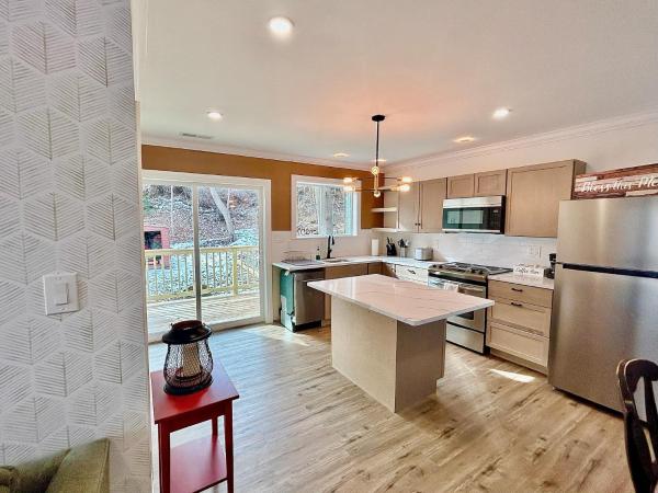 2 Bedroom Apartment In Sono! - Norwalk, CT