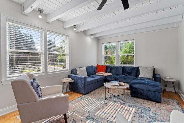 Gathering House In Historic Oakwood - Raleigh, NC