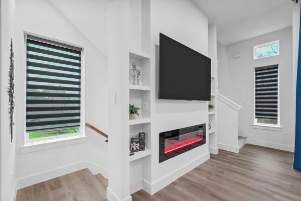 Upscale 2br Hideaway, Ensuite Bliss, Pet-friendly - Dallas, TX
