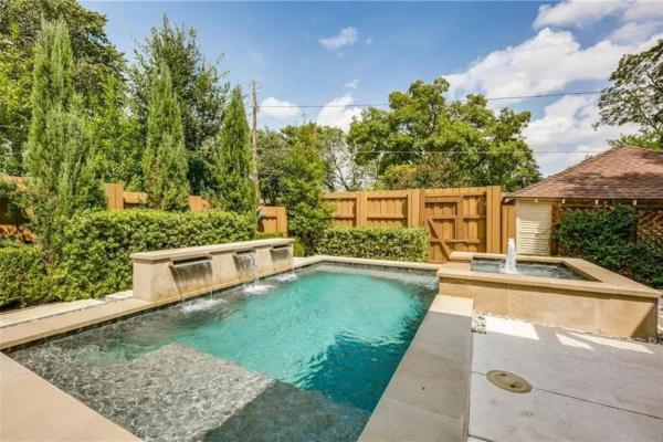 E Dallas Family Home With Pool Spa Outdoor Fire - Dallas, TX