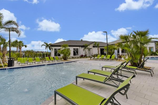 Stunning Storey Lake Resort And Game Room - Orlando