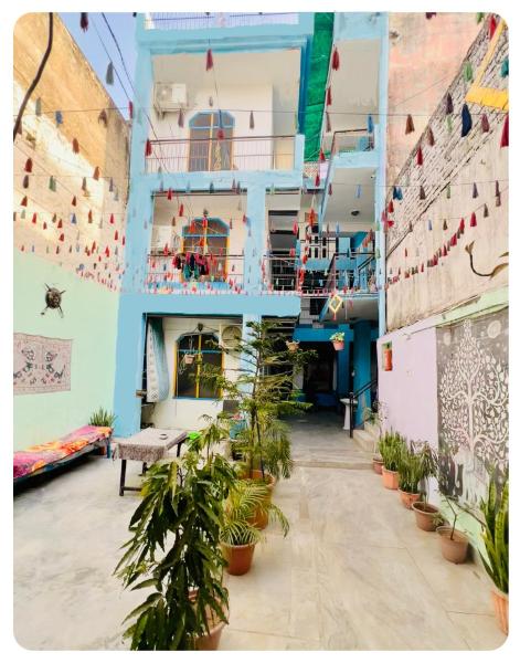 Hotel Poonam Pushkar - Pushkar