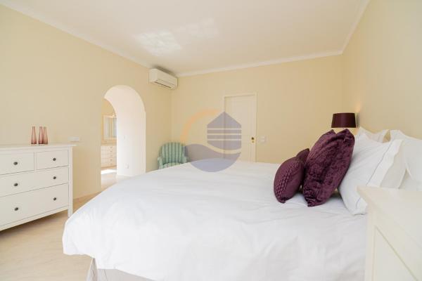 Villa Suites Outdoor Pool With Golf View - Alvor