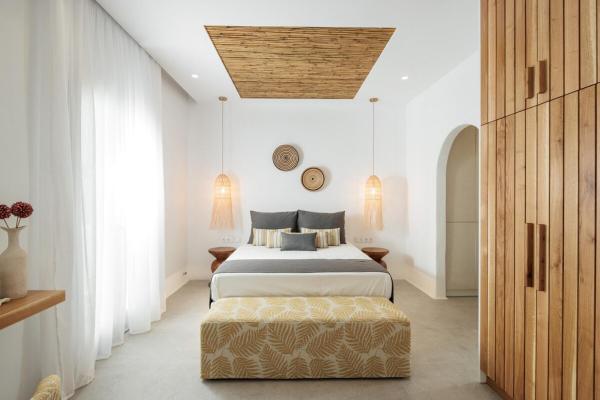 Caramelia Suite - Naxos