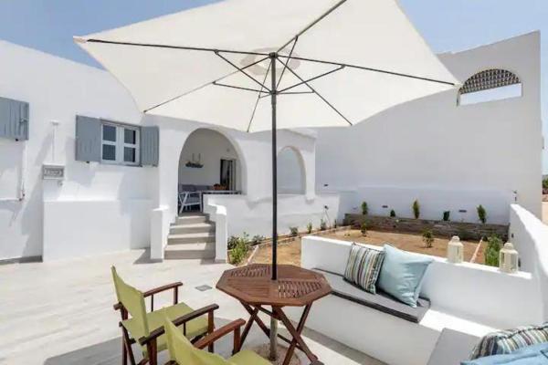 Beautiful Villa In Aliki Near The Sea - Paros