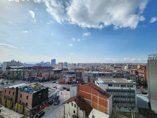 Capital View Panoramic Downtown Apartment - Kosovo