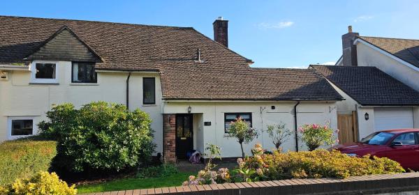 Double Room, Cosy, Gated Drive, Hot Tub, - Cardiff