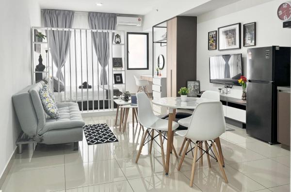 Alinea Daijoubu Stay 4 Pax Sek 14 Shah Alam - Klang