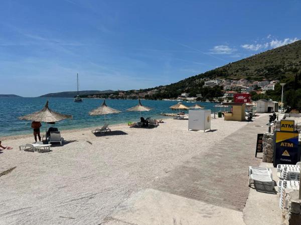 Villa Piscina With Sea View Trogir-seget - Seget Vranjica