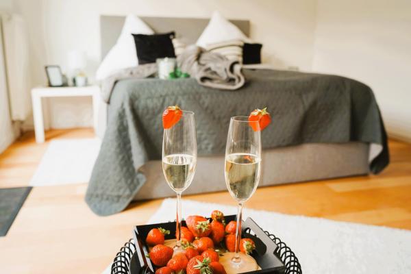 Penthouse Am Dom- Altstadt In 200 M- 4 Dachterrassen, Stilvoll Und Ruhig-self Check-6 Personen - Paderborn