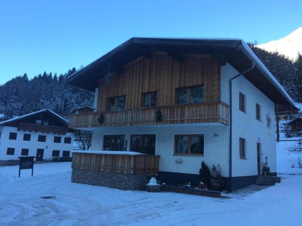 Chalet In Steeg Near Ski Slopes - Kaisers