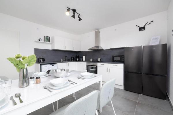 Crew Beds - Apartments In Wolfsburg 4x Bedroom, Single Beds, Free Coffee, Wifi & Parking - 24h Check In #Wob01 #Wob02 - ウォルフスブルク