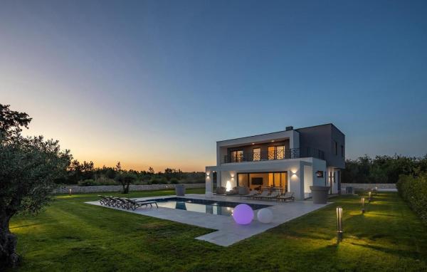 Nice Home In Stancija Paradiz - Bale