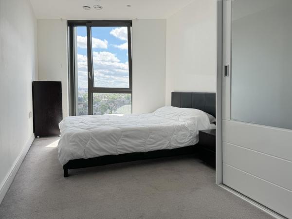 Modern Room In Lambeth With City Views - Londen