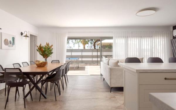 וילת נופש עם 4 חדרי שינה עם בריכה פרטית במיקום מעולה - Eilat