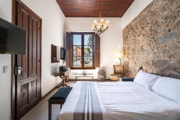 Casa En El Casco Historico Con Vista Al Rio - Colonia del Sacramento