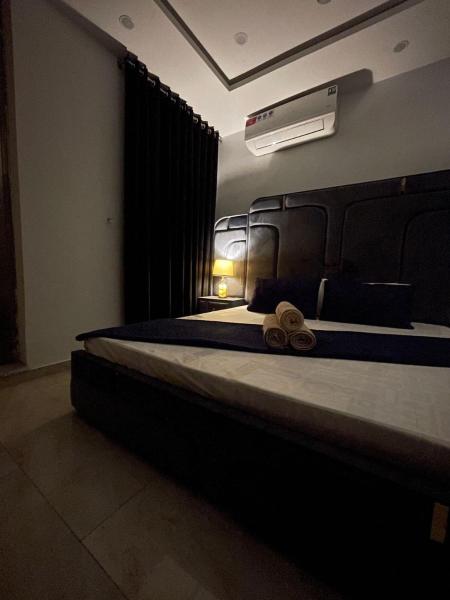 Cineplex Lodges Executive 3 - Pakistan
