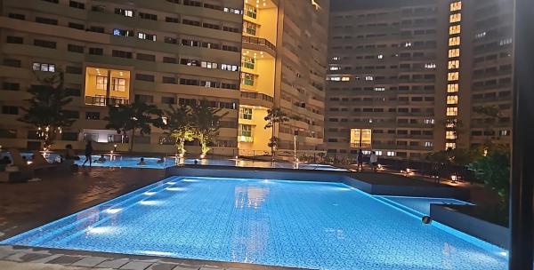 The Residences At Commonwealth With Balcony, Pool, Gym Near Batasan Up - Cuba