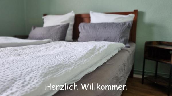 Design Apartment, Klimaanlage, Privat Parkplatz, Wallbox, Netflix, Dominospizza - Wustermark