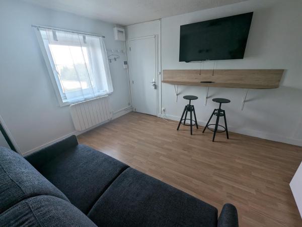 Studio Proche De La Gare - Belleville, France