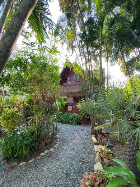 Baan Zen - 6 Pax Waterfront Retreat - 200 Mt From The Beach - Ko Chang