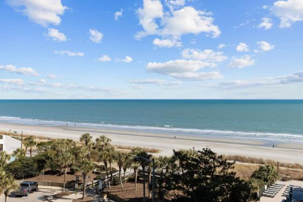 Blue Water Resort #17 Ocean View Condo - Myrtle Beach, SC