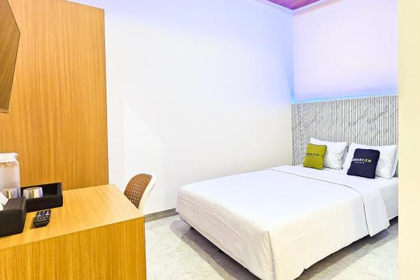 Urbanview Mj Hotel Syariah Cirebon By Reddoorz - Cirebon