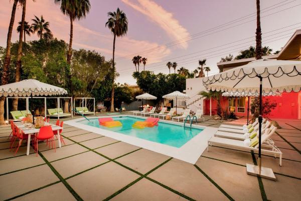 3 Private 1 Bedroom Units At The Wesley Sleeps 12 - Palm Springs, CA