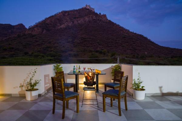 Alaya Stays Kasturi Villa - Pet Friendly 6 Bhk With Plunge Pool - Udaipur