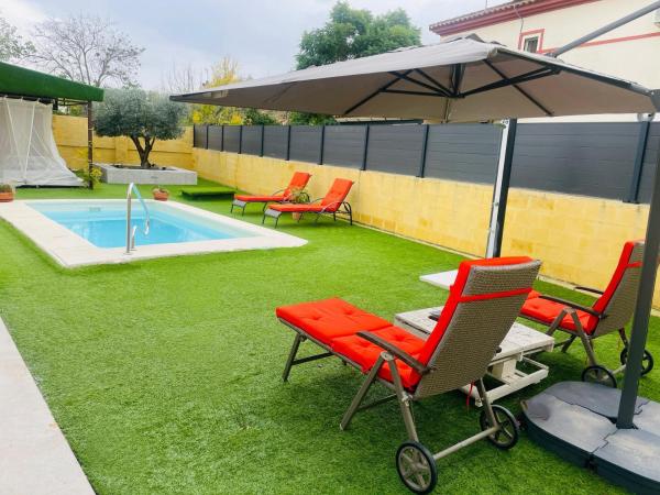 Casa Andaluza Con Piscina Y Jardín Privado En Gelves A 15 Minutos Del Centro De Sevilla - Séville