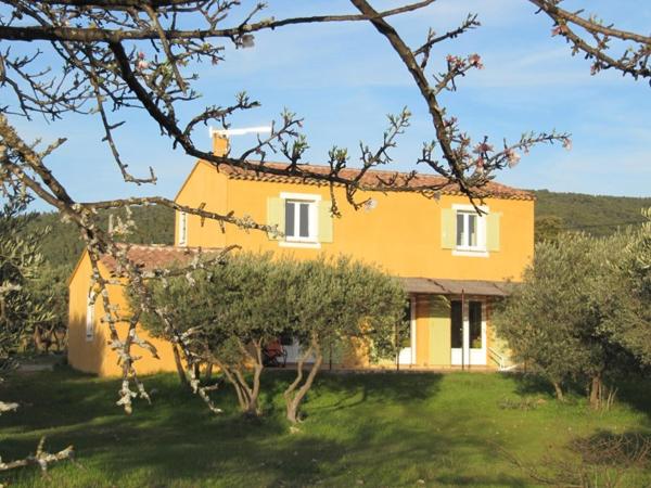 Superbe Villa Entourée D'oliviers Proche Du Village D'aups - Fr-1-822-7 - Salernes