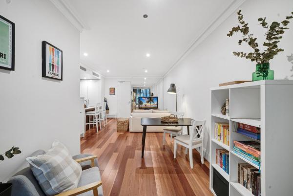 Stylish City Escape With Private Courtyard - Moore Park