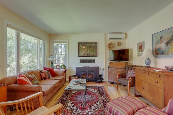 Living Color Cottage - Hood River, OR